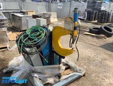 Repocast.com® | Skid Lot of a Henrob Self-Piercing...