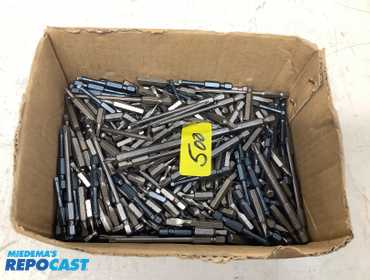 Repocast.com® | (500) assorted driver bits