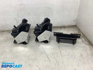 Repocast.com® | Lot of (3) Including (2) Rockplanet...