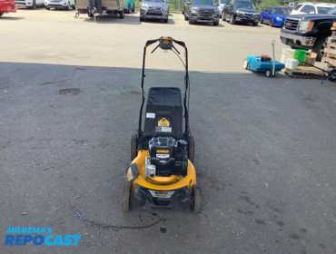 Repocast.com® | DeWalt 12AVP2R3739 Self-Propelled Lawn...