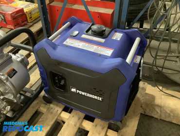 Repocast.com® | Powerhorse Inverter Generator, 4500...