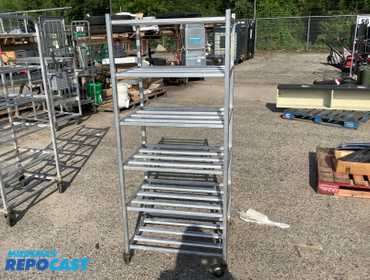 Repocast.com® | Lot of (2)lug rack rolling aluminum...