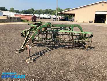 Repocast.com® | John Deere 8’ hay rake, ground driven ...