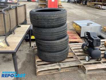 Repocast.com® | Lot of (4) scorpion zero 275/45/r22...