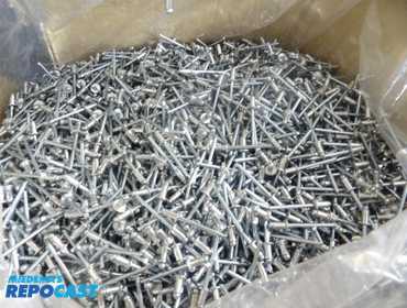 Repocast.com® | Lot of (8000) 5/32" aluminum button...