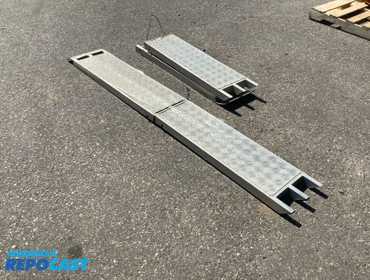 Repocast.com® | Lot of (2) foldable metal trail ramps...