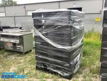 Repocast.com® | Lot of (11) Black Plastic Pallets,...