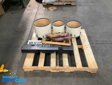 Repocast.com® | Lot of Misc. Instruments includes: XL....