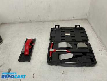 Repocast.com® | Lot of (1) Maddox Tool Box, (1) Robert...