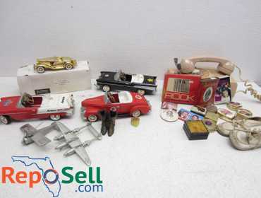Reposell.com | Collectible Lot: (4) Cars (one in box)...