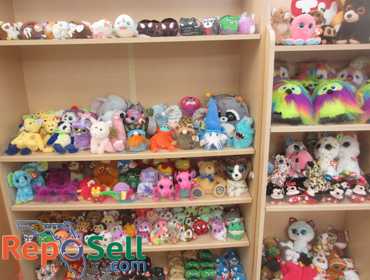 Reposell.com | Contents of 2 TY Display racks. Racks...