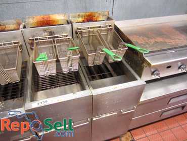 Reposell.com | (2) Dean Deep Fryers includes 4 baskets