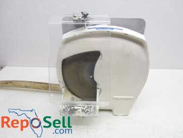 Reposell.com | Torit Dental Wet Trimmer - Powered On