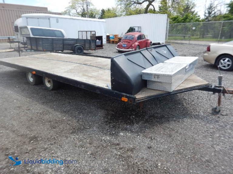 LiquidBidding | Ski-Doo Flatbed Trailer/Snowmobile...