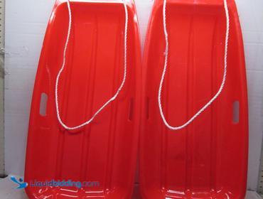 LiquidBidding | Set of (3) plastic snow sleds. Rope...
