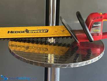 LiquidBidding | *Flint MI* Hedge Sweep Hedge Trimmer....