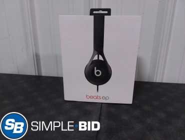 SimpleBid Inc. | Beats XP - Black - Used but in good...