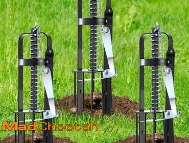 MadCheetah.com | Qualirey 3 Pc Mole Trap for Lawns,...